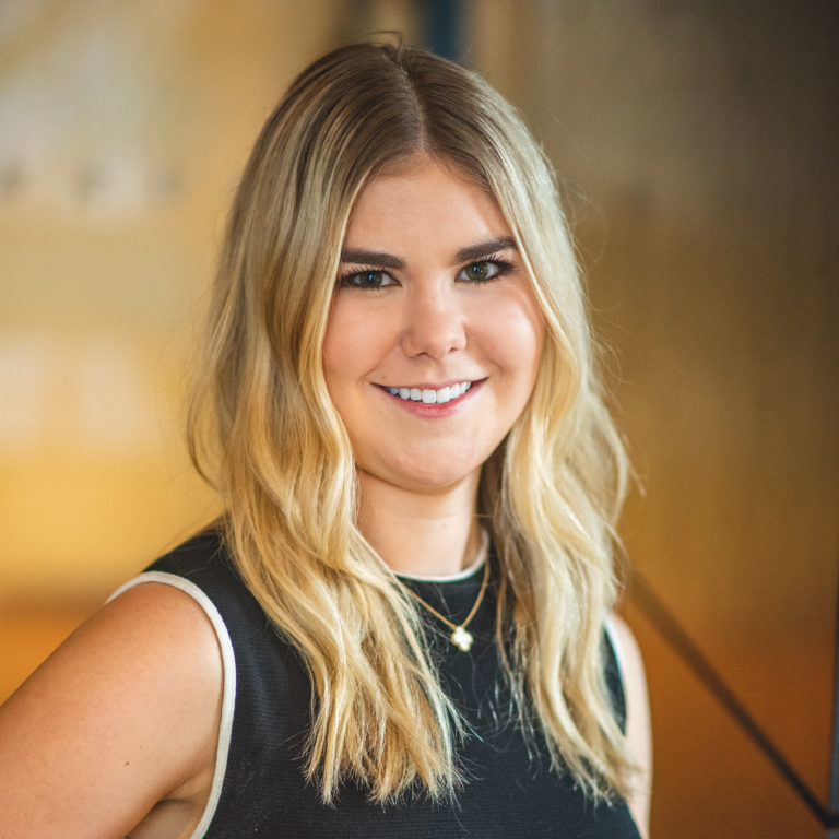 Madeleine_Auffenberg_Headshot_Square | Perfect Strangers of NYC